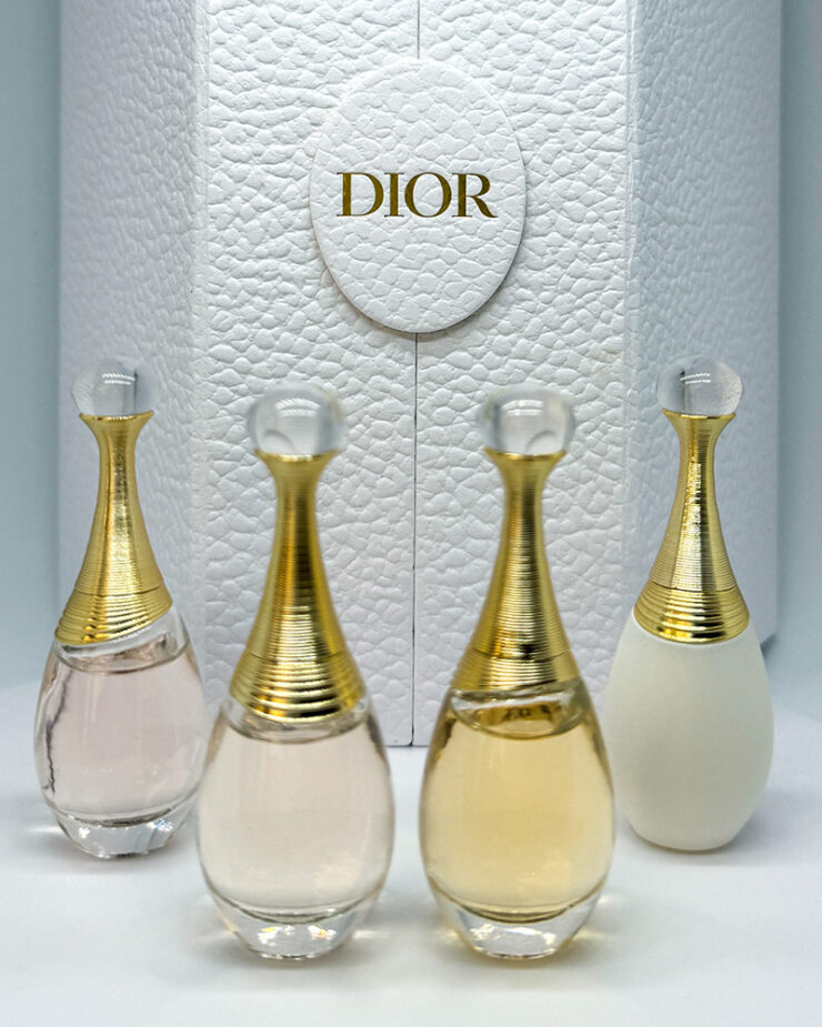 A comprehensive Dior J'adore perfume review | All J'adore fragrances ...