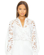 16 high waisted pants outfits | How to wear high rise pants - Glamour ...