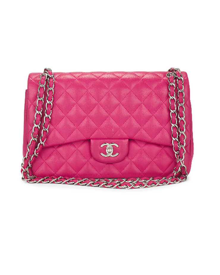 The allure of the pink Chanel bag : A fashion statement that stands out ...